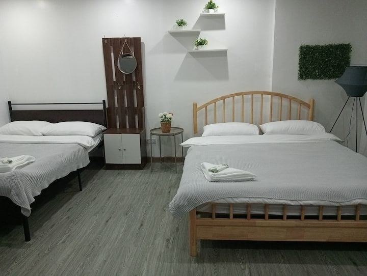 #Heart Of Ortigas Adb Good Location Netflix - Pasig