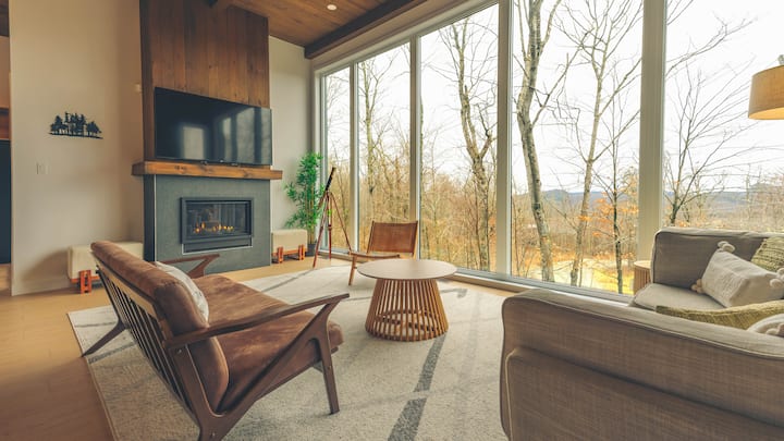Monte Mahal - Four Season Retreat W/ Hot Tub - Mont-Tremblant