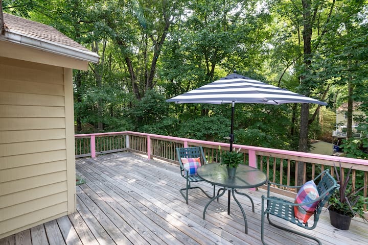 Charming And Spacious Cottage In Quiet Community - Chesterfield, VA