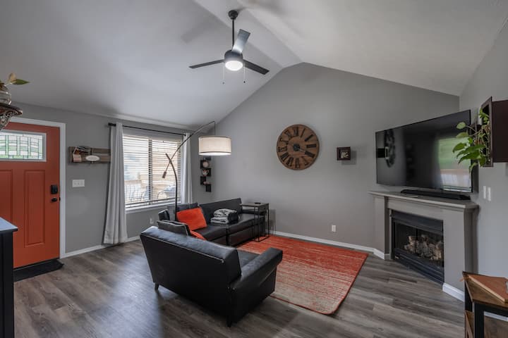 Modern Minimalist On Montclair - Springfield, MO