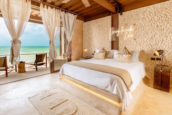 Deluxe Suite W/ Beautiful Ocean Front View - Holbox