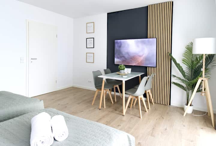 3 Zimmer Abschließbar | 5 Einzelbetten | Balkon - Wolfsburg