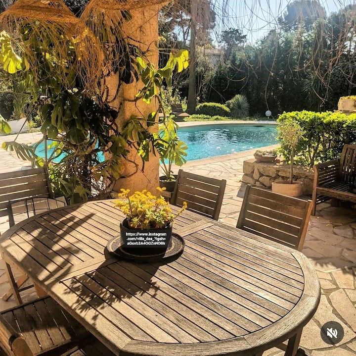 Villa Dēa, 100m2, Climatisée, Piscine Et Jardin - Golfe-Juan