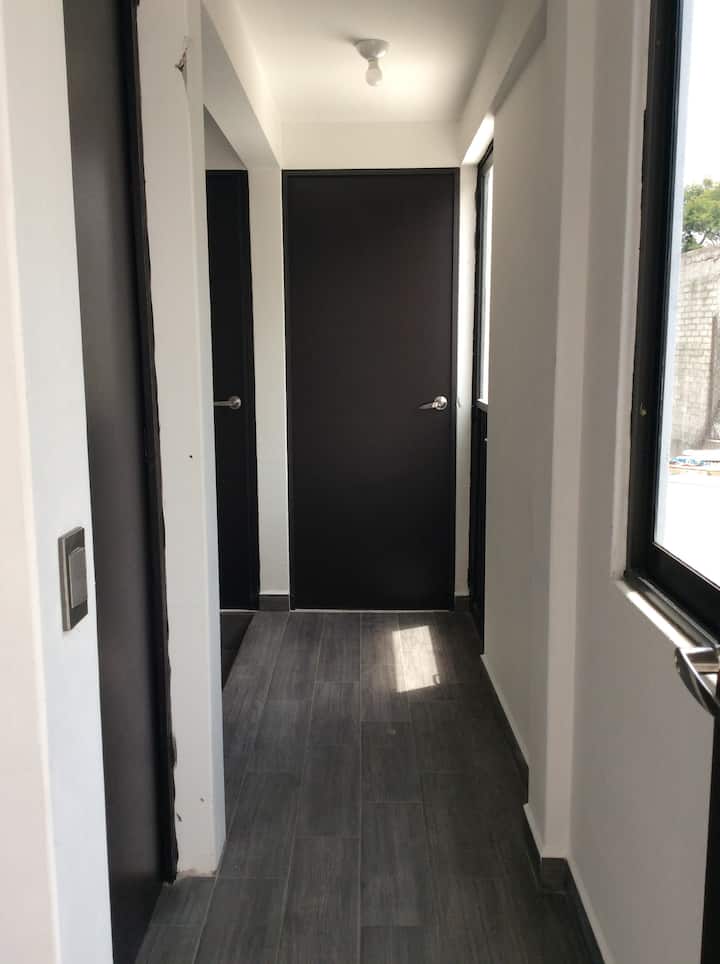 Acogedor, Céntrico Y Moderno. - Mexico City