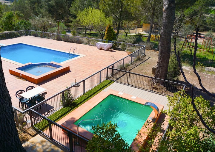 Casa Rural Con Piscina Y Jacuzzi - Igualada