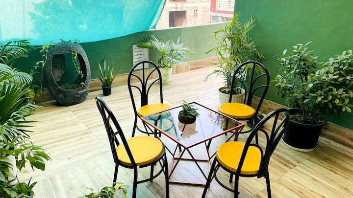 Home With Peacful Terrace | Homestay | Sector38 -