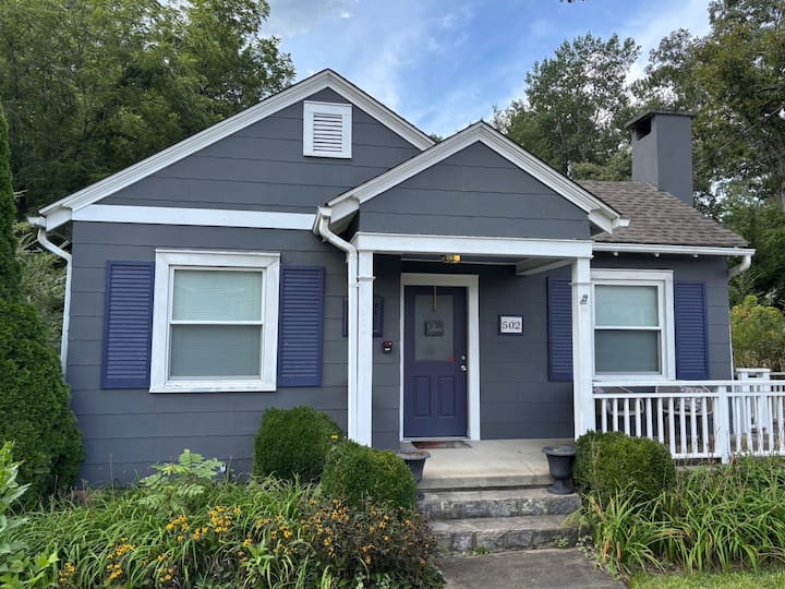 The Grace Highland Cottage - Brevard, NC