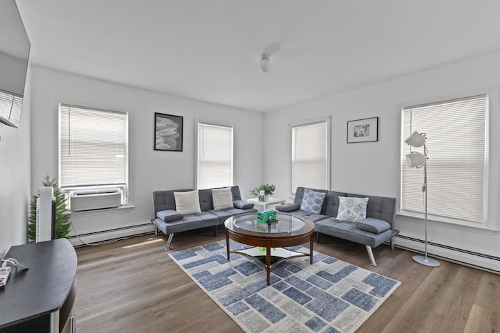 Malden 3br Apt With Free Parking/window Ac - 莫爾登