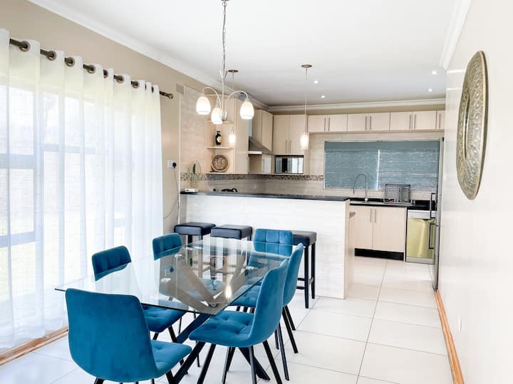 Cozy Home In Gated Estate, Near Great Restaurants - Zimbabwe