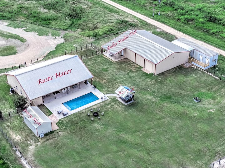 Indoor & Outdoor Event Space & Lodging Destination - San Felipe, TX
