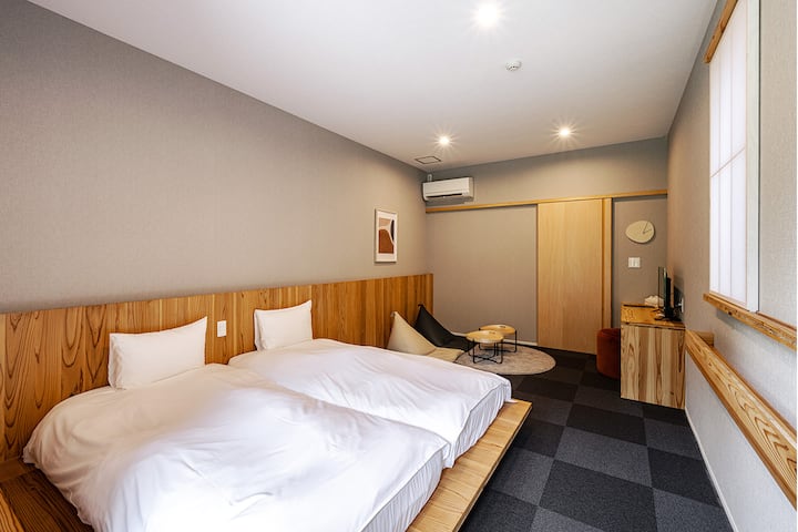 別府を遊び尽くす！隠れ家的コンパクトホテル【スタンダードツイン】フロアクッション付き※2名様まで - Beppu