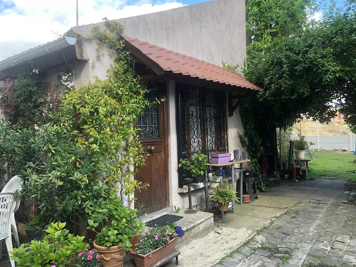 Maisonnette 2 Stops From Paris - La Courneuve