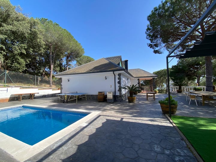 Casa Con Piscina En La Costa De Barcelona - Mataró
