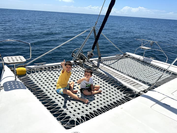 Stone Town Yacht Stay 
(+Sunset Cruise) - Sansibar