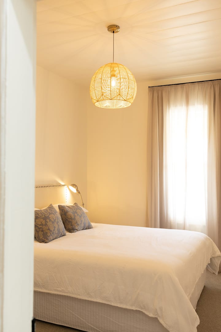 Joesph's Cottage - King Bed - Havelock North