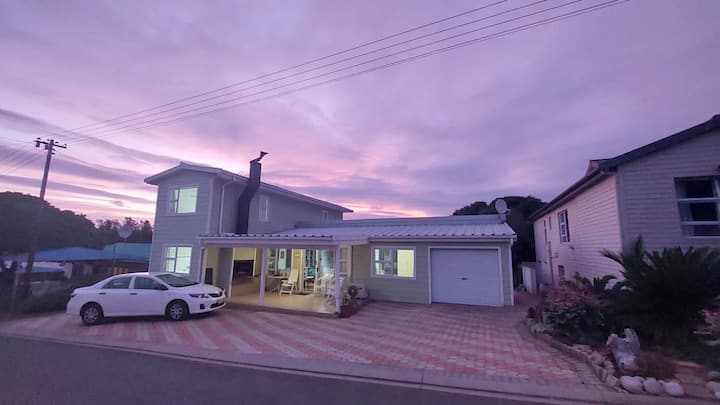 Family Beach House - Mossel Bay