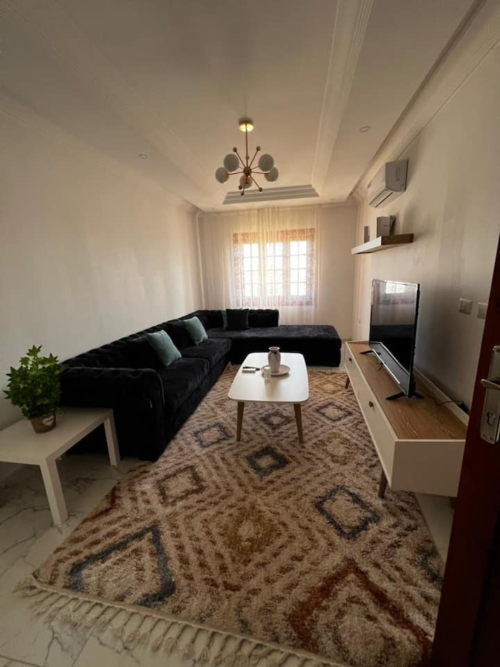 Charming 2 Bedrooms Apartment - Trípoli