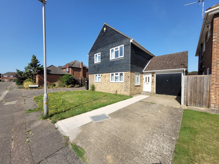 Modern 4br Lexden Contractor Base, Parking & Wifi - Colchester