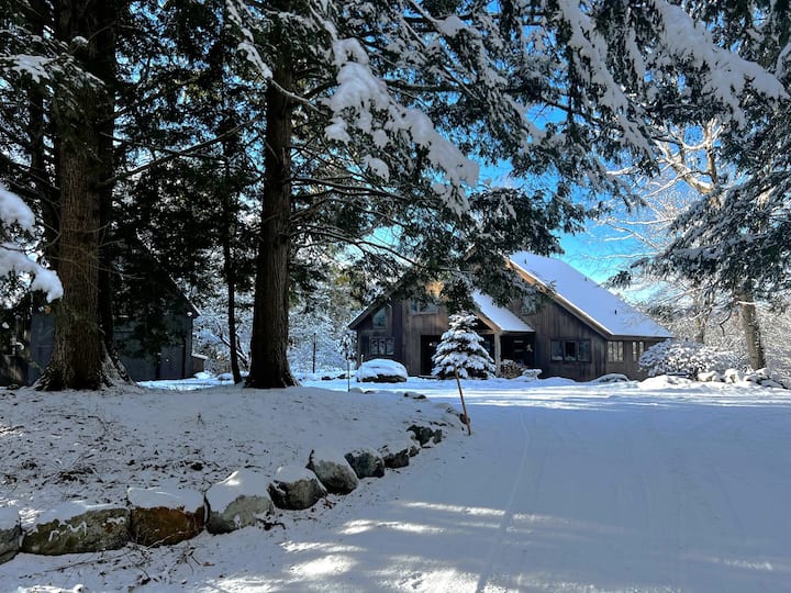 Stowe Meadows -Hot Tub-sauna-game Room - Wood Fire - Stowe, VT