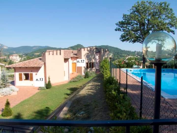 Ampio Appartamento Con Piscina, Vicino Al Centro - Bolognola