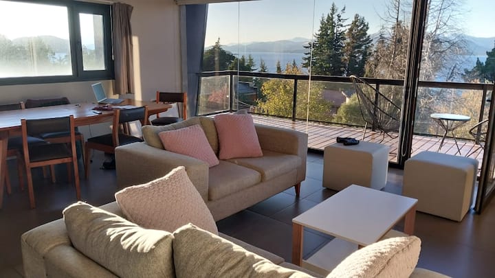 Casa Con Espectacular Vista Lago - San Carlos de Bariloche