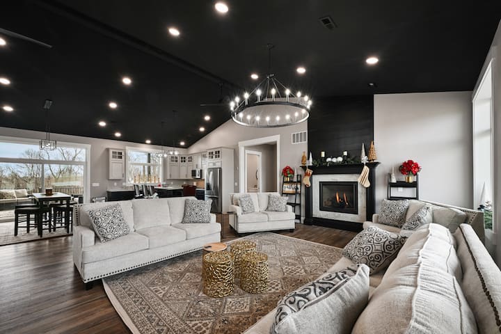 Ski Indiana Bardominium - Hidden Valley, IN