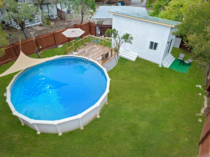 The Tiny Oasis: Luxe Stay W/ Private Pool - Lakeway, TX