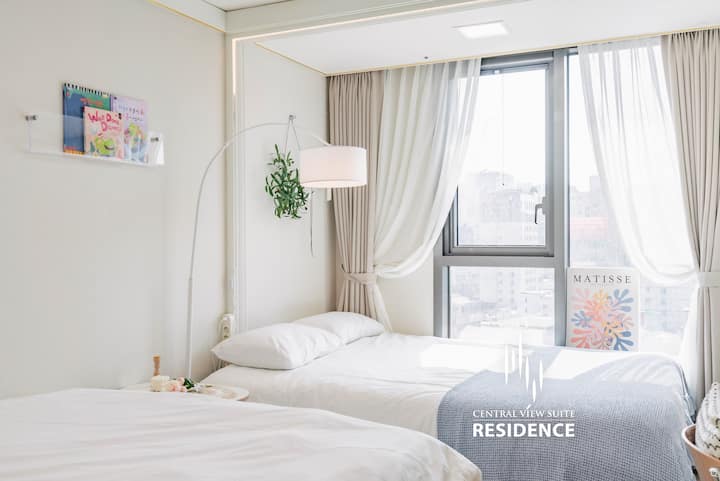2 Queen Beds - Fully Furnished Residence - Seoul