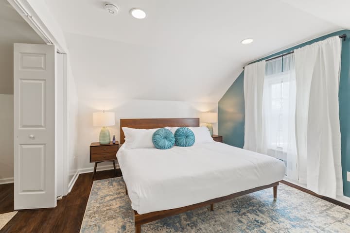 Speedway Getaway! Pool~big Yard~king Beds - Go Ape, Indianapolis