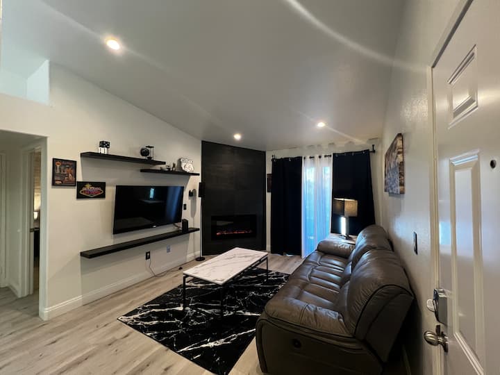 Olea Suite 1b/1b Entire Condo! - Las Vegas Strip, NV