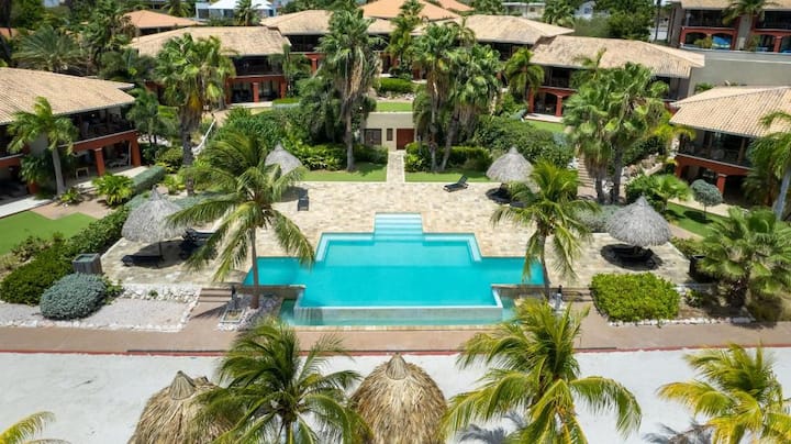Waterfront Beach Apartment - Spanish Water Resort - Curaçao