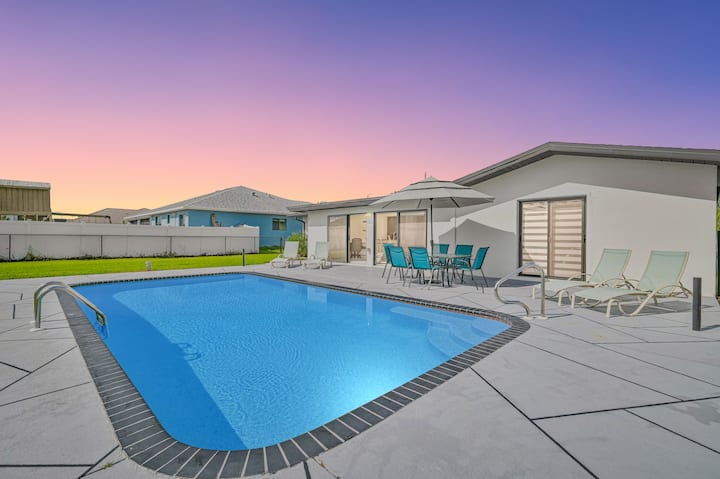 Private Pool Oasis | King Suite | Near Downtown - Sanibel Island, FL