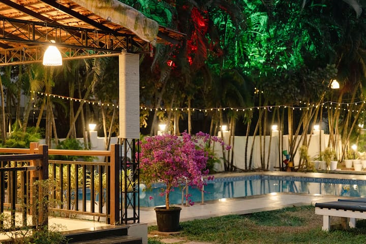 Luxurious 6bhk Villa In Anjuna - Anjuna