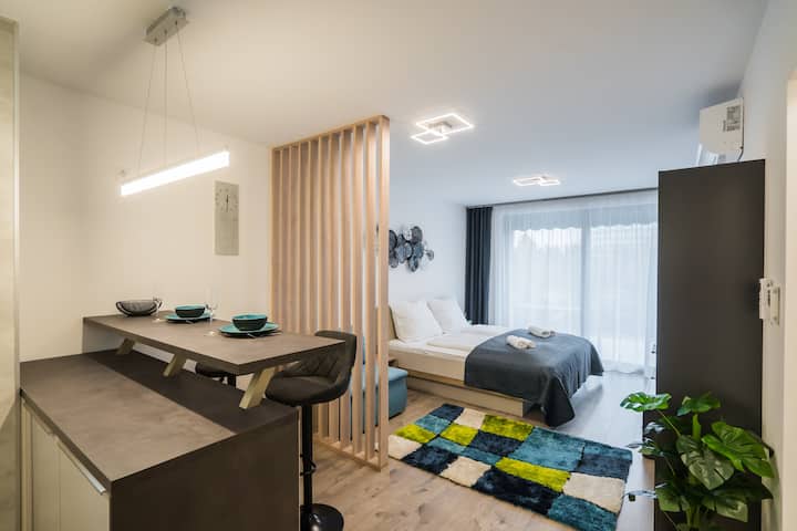 Myflat Coral Suite - Lake-view | Pool View - Balatonvilágos