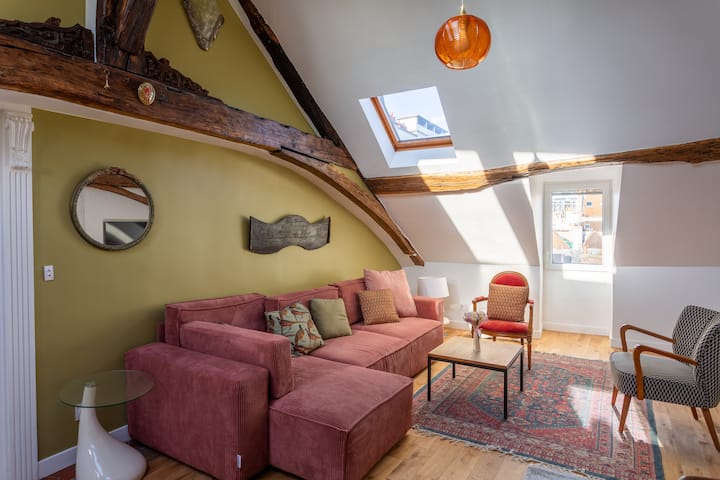 Magnifique 2p Dans Immeuble Historique Du Marais - Paris