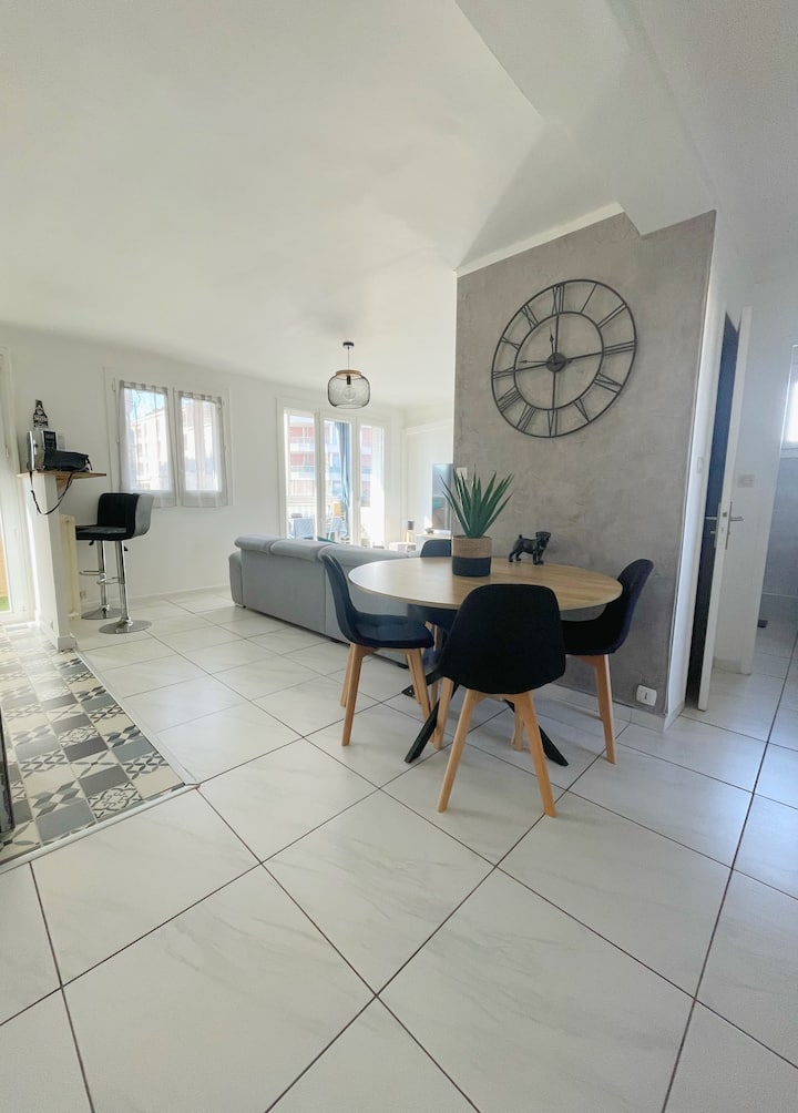 Appartement, 2 Chambres. - La Seyne-sur-Mer