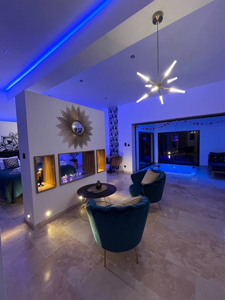 Suite De Luxe, Love-room Privative Spa Et Piscine - Saint-Maximin-la-Sainte-Baume