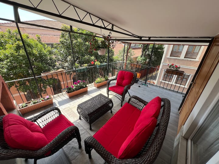 Apartment With Balcony At The Center Of Old City - İstanbul