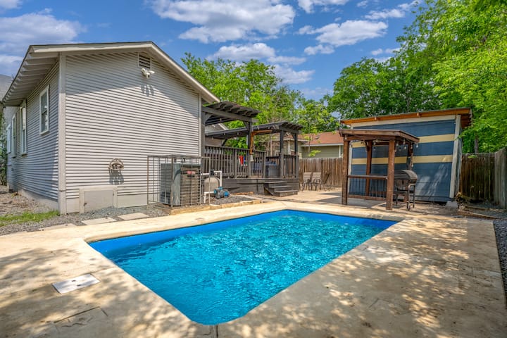 Sa Home Minutes To Downtown With Hot Tub And Pool! - サン・アントニオ, TX