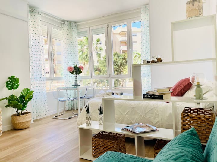 Luxury Loft With A Pool In The Center - Torremolinos
