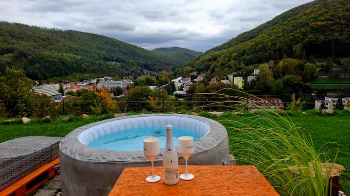 Skvelý Pobyt S  Vírivkou V Domčekoch  Pri Pyramíde - Slovakia