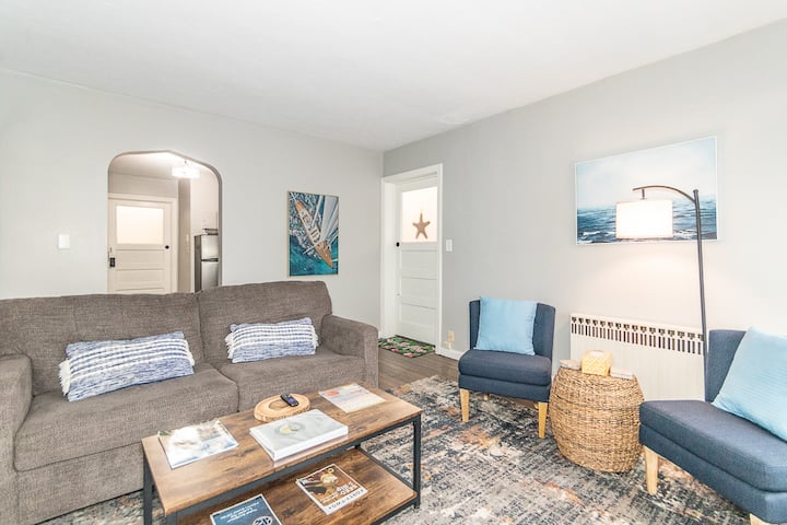 Beach View Suite #8 - Concord, OH