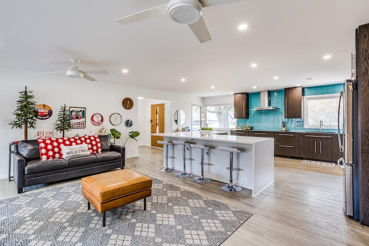 Lux Holiday Chef Kitchen-spa-games-parks-pool-golf - Wichita, KS