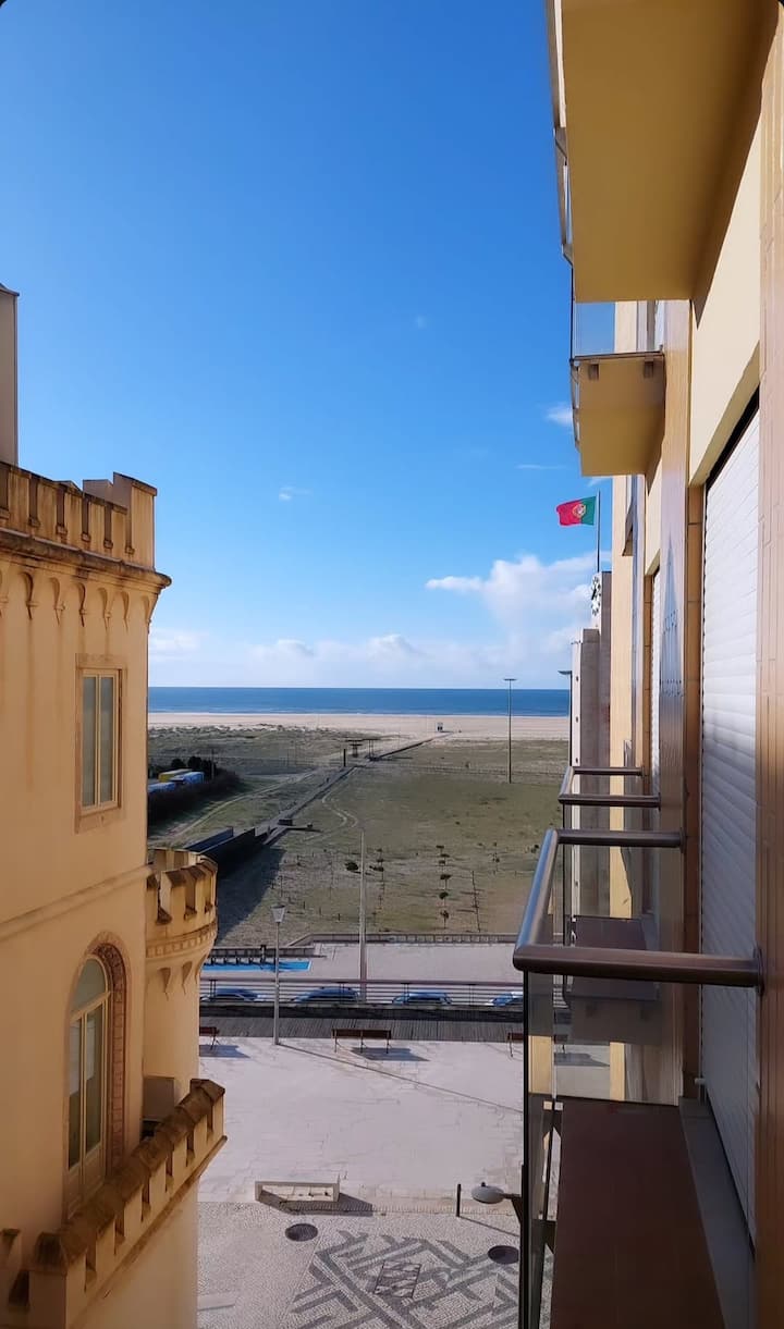 2 Bedroom Apartment W/ Stunning Beach View - Figueira da Foz