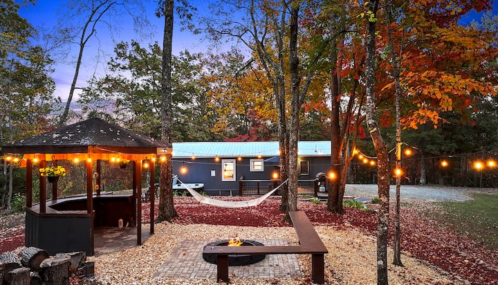 Casita W/ Private Hot Tub, Sauna, 5 Min Downtown - Blue Ridge, GA