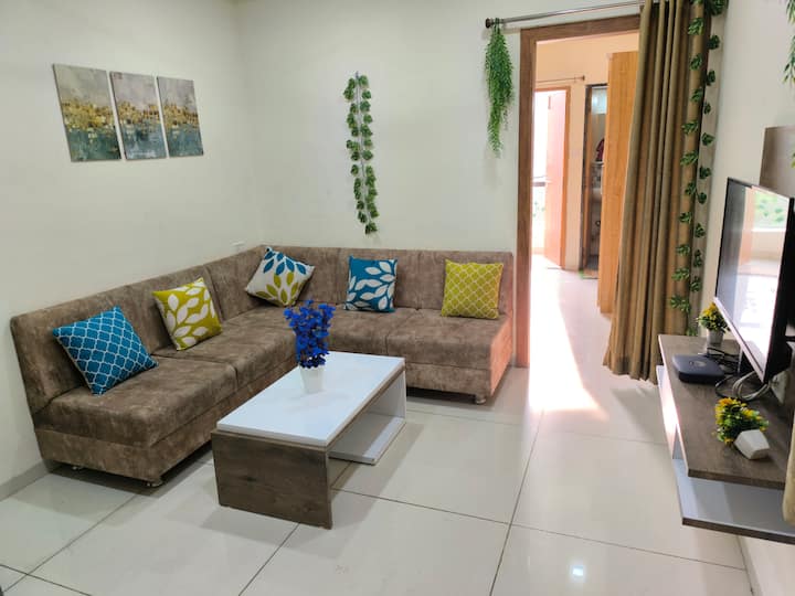 Orraica 304: Entire 1bhk Flat With Ac & Wifi - Indore