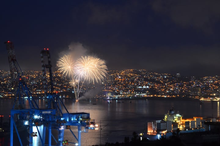 Apartment With Wide Bay View - Valparaíso