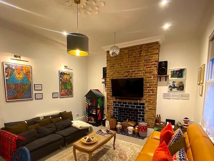 Beautiful Seaside Artist Boutique. Award Winning! - Hastings