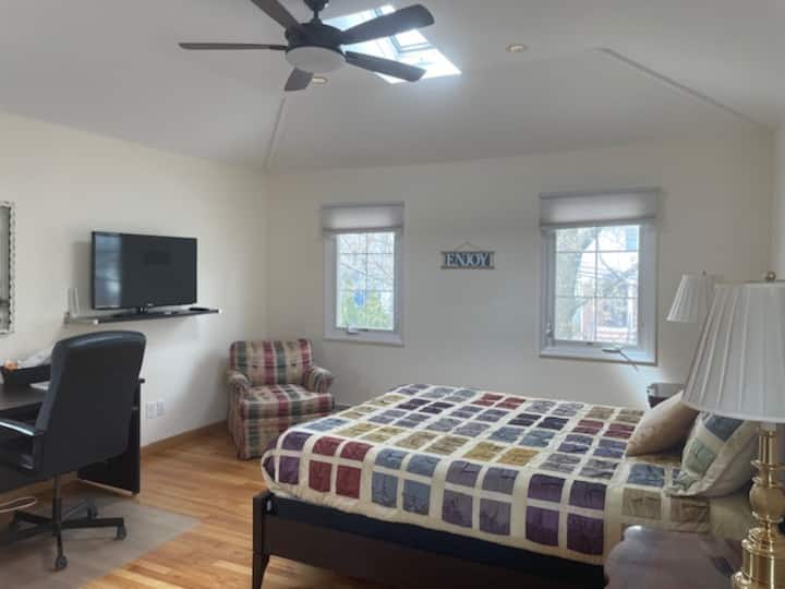 Stay With Moca ~ Master Bedroom In A Cozy Home - New York (staat)