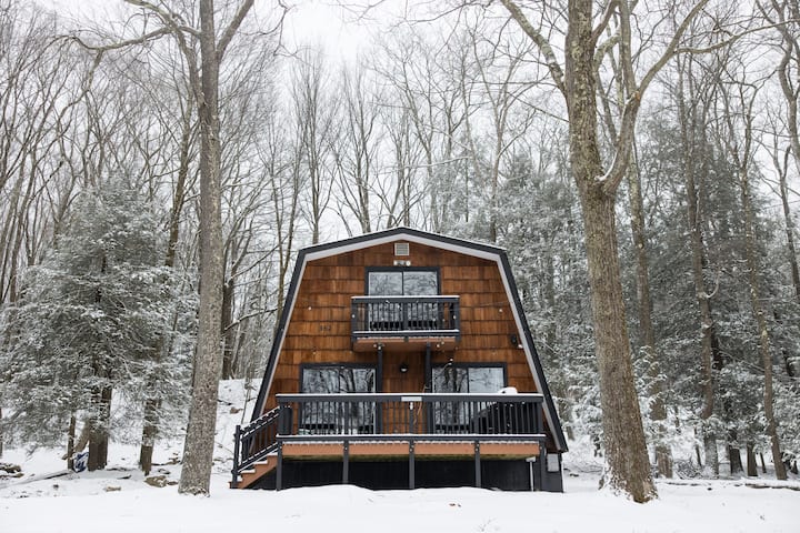 A-frame Cabin - Minutes From Wisp - Deep Creek Lake, Oakland